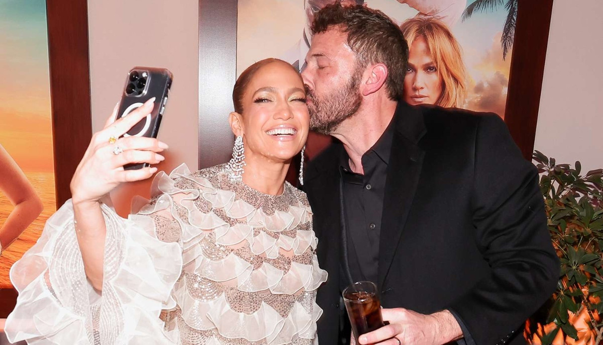 Will Jennifer Lopez, Ben Affleck end their marriage in 2023? Psychic ...