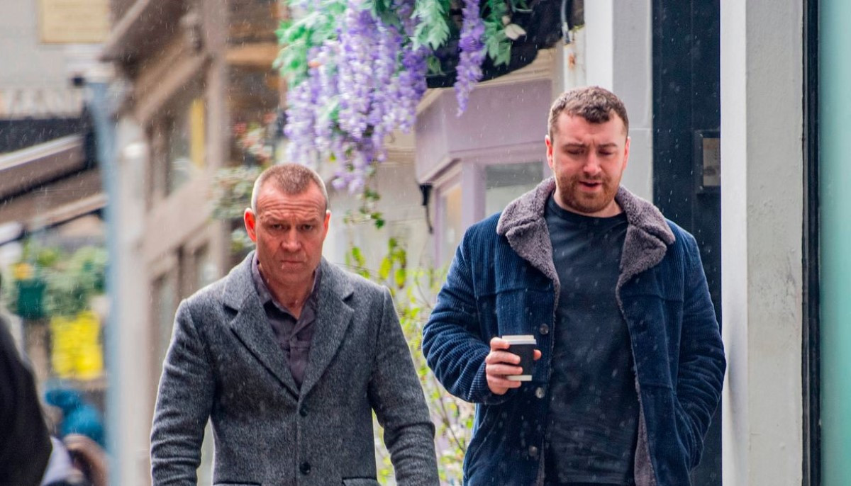 Sam Smith credits their tell-all songs to their ’emotional’ father