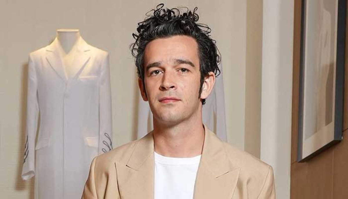 Matty Healy stays strong with 'Boys' on stage