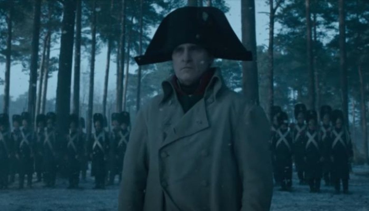 ‘Napoleon’ new Trailer shows Joaquin Phoenix Transform into Heartless ...
