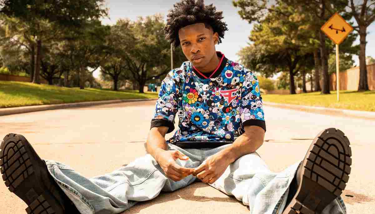 Coachella singer breaks silence after backflip fail