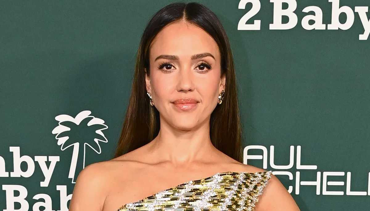 Jessica Alba shares emotional message amid ongoing divorce from Cash Warren