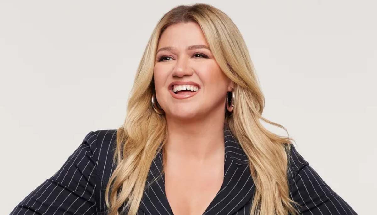 Kelly Clarkson focuses on family amid painful Christmas loss