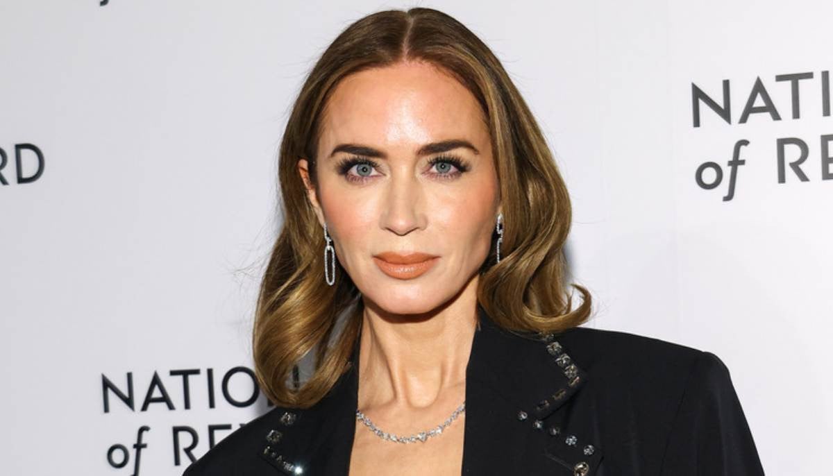 Emily Blunt turns heads at Paris photocall as sci-fi epic countdown begins