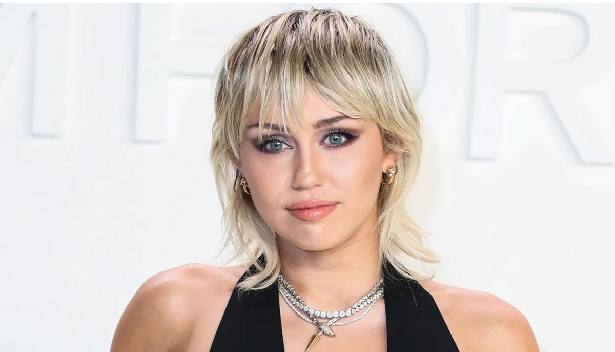 Miley Cyrus's live performance of 'Prisoner' is now on Amazon Prime