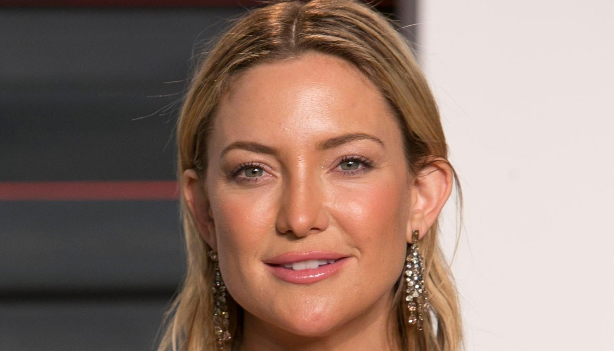 Kate Hudson treats fans with daughter Rani’s cute photo in Christmas outfit