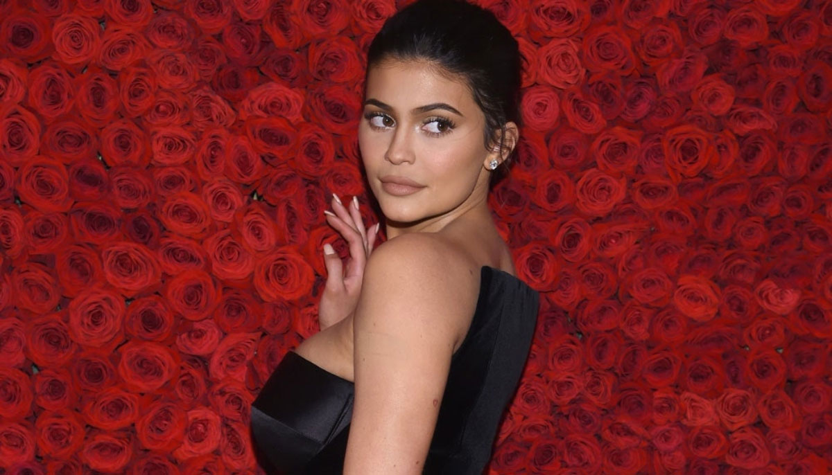 Kylie Jenner channels Disney’s Ariel with new amber hair