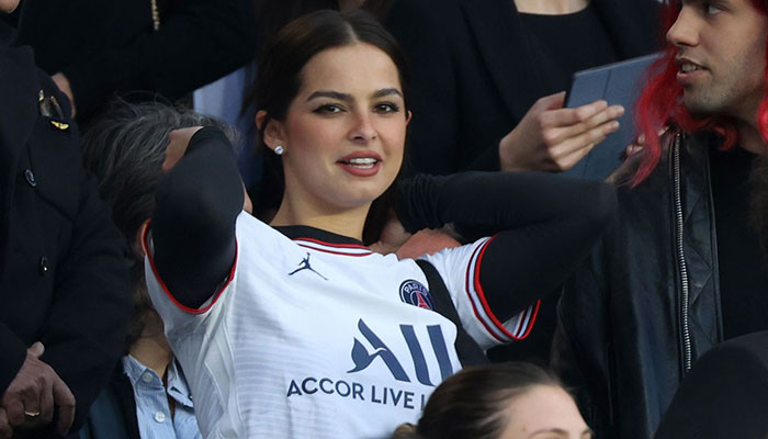 Addison Rae flaunts PSG jersey when during football night with beau ...