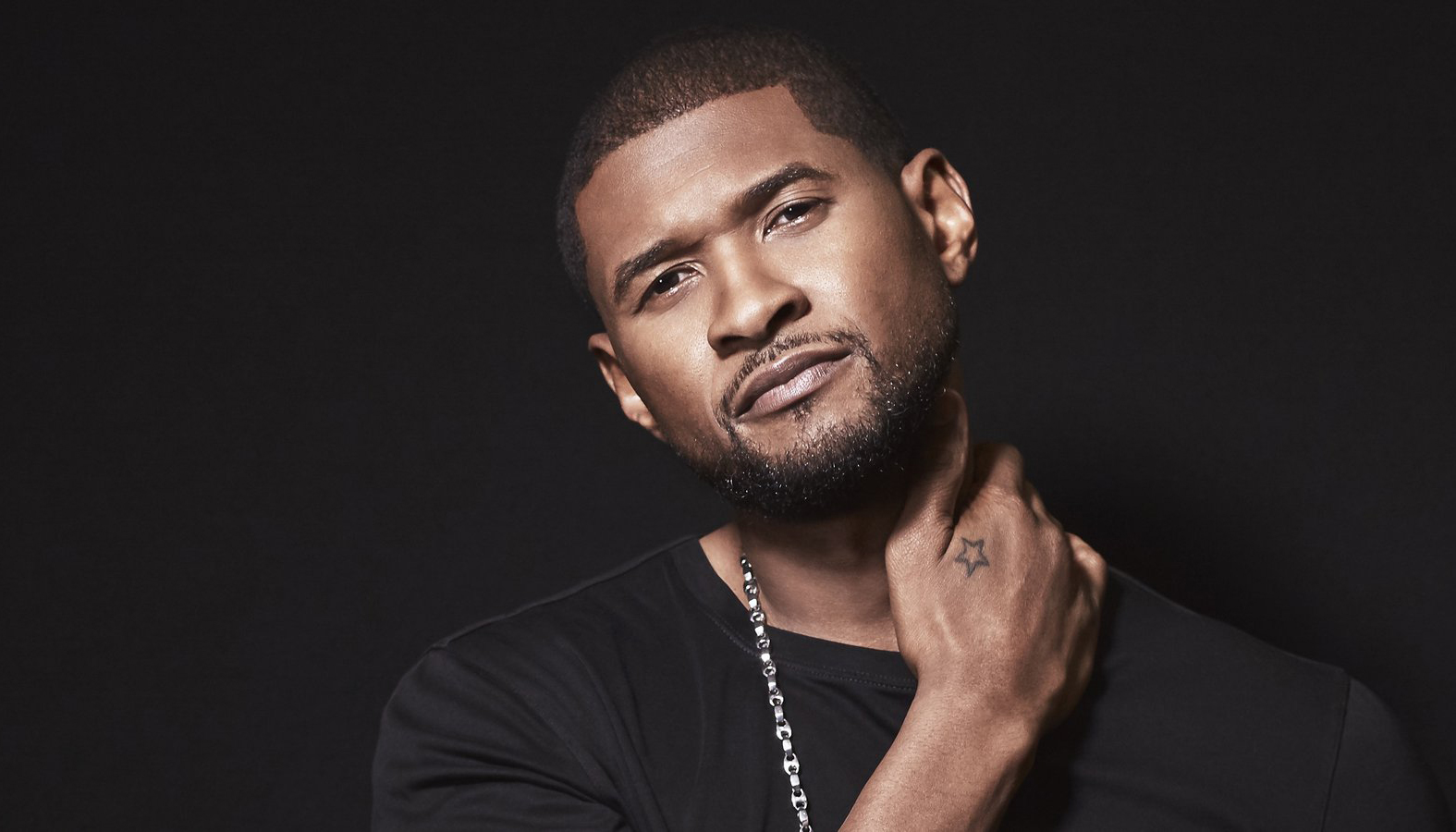 Usher acclaims himself 'King' of 'timeless' R&B