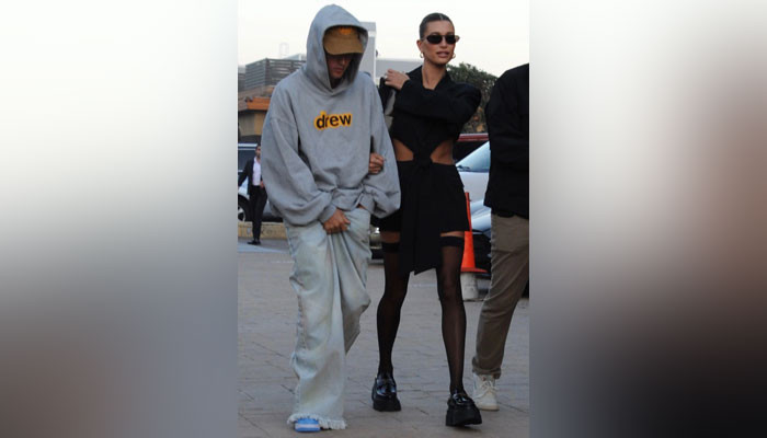 Justin Bieber, Hailey Bieber Put Fashionable Front at Kendall Jenner's ...