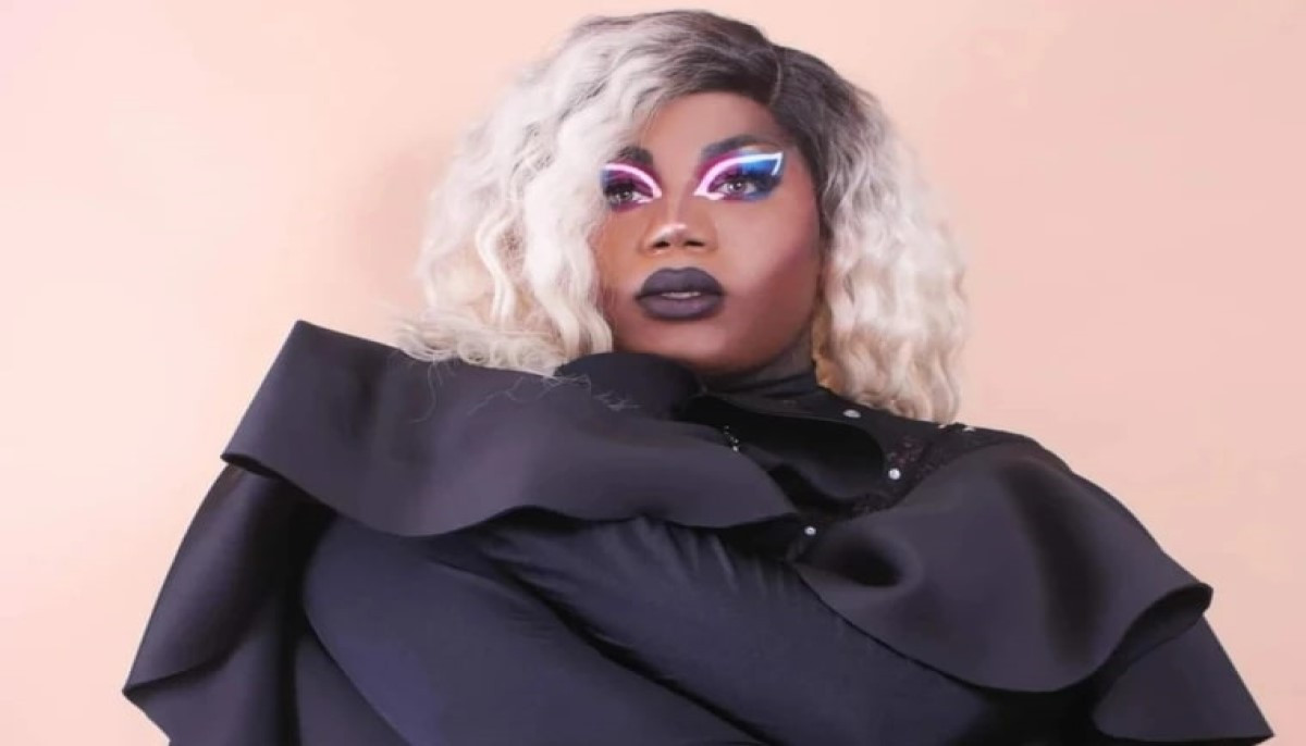 Valencia Prime Philadelphia Drag Queen Dies after Onstage Collapse