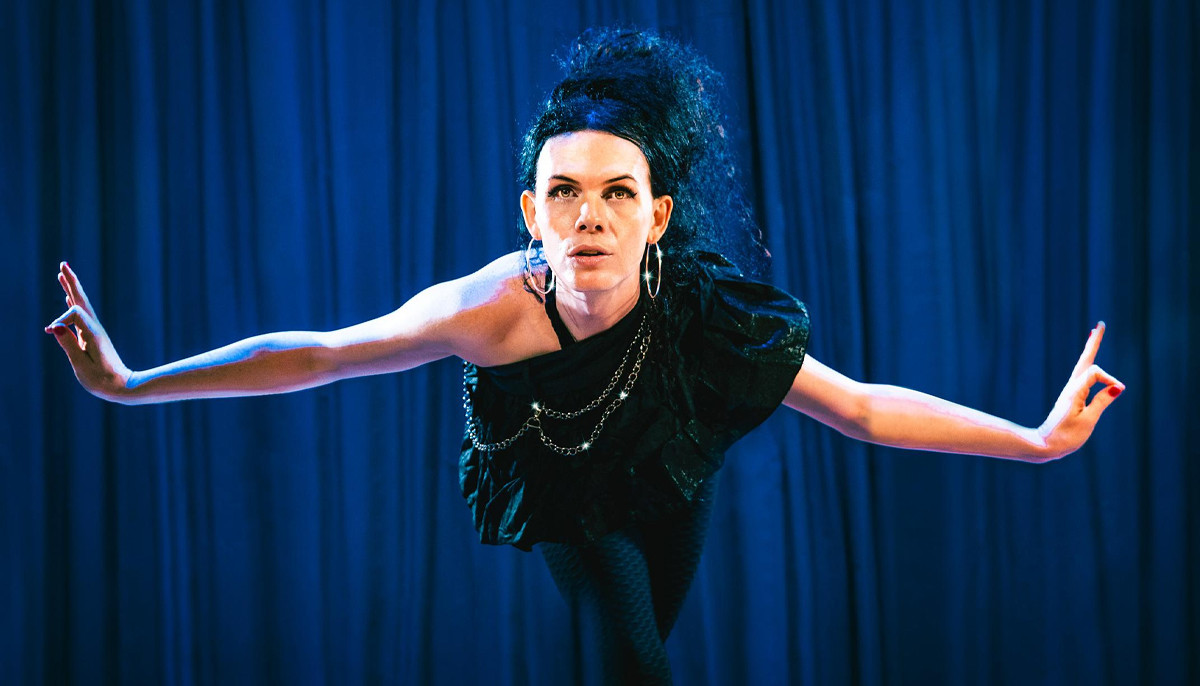 Transgender comic Jordan Gray bares it all during live performance