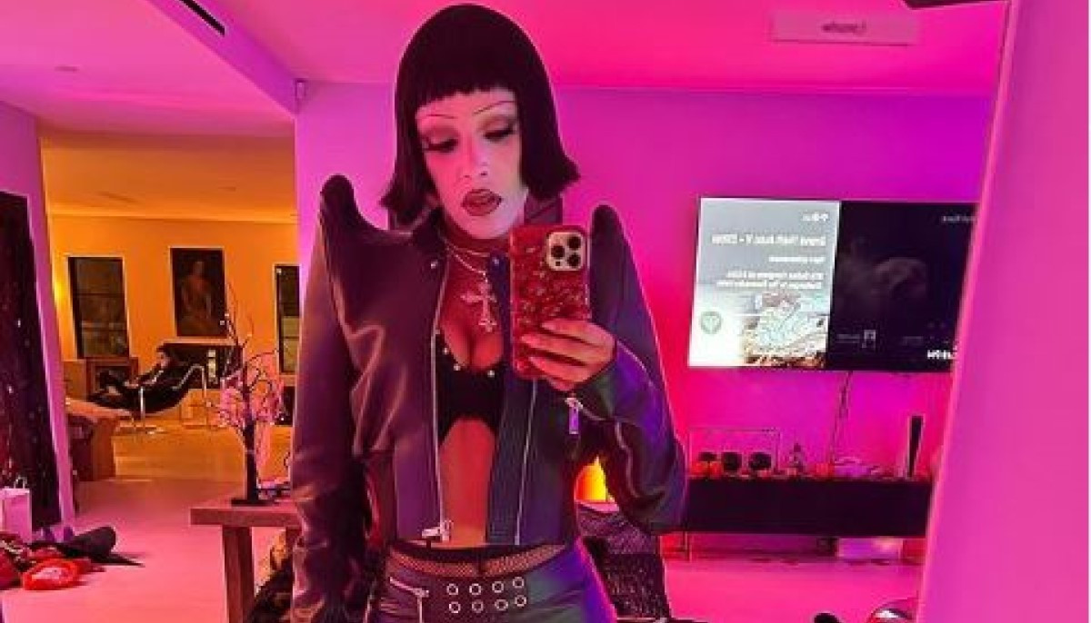 Doja Cat gets ‘gothic-spooky’ look for Halloween