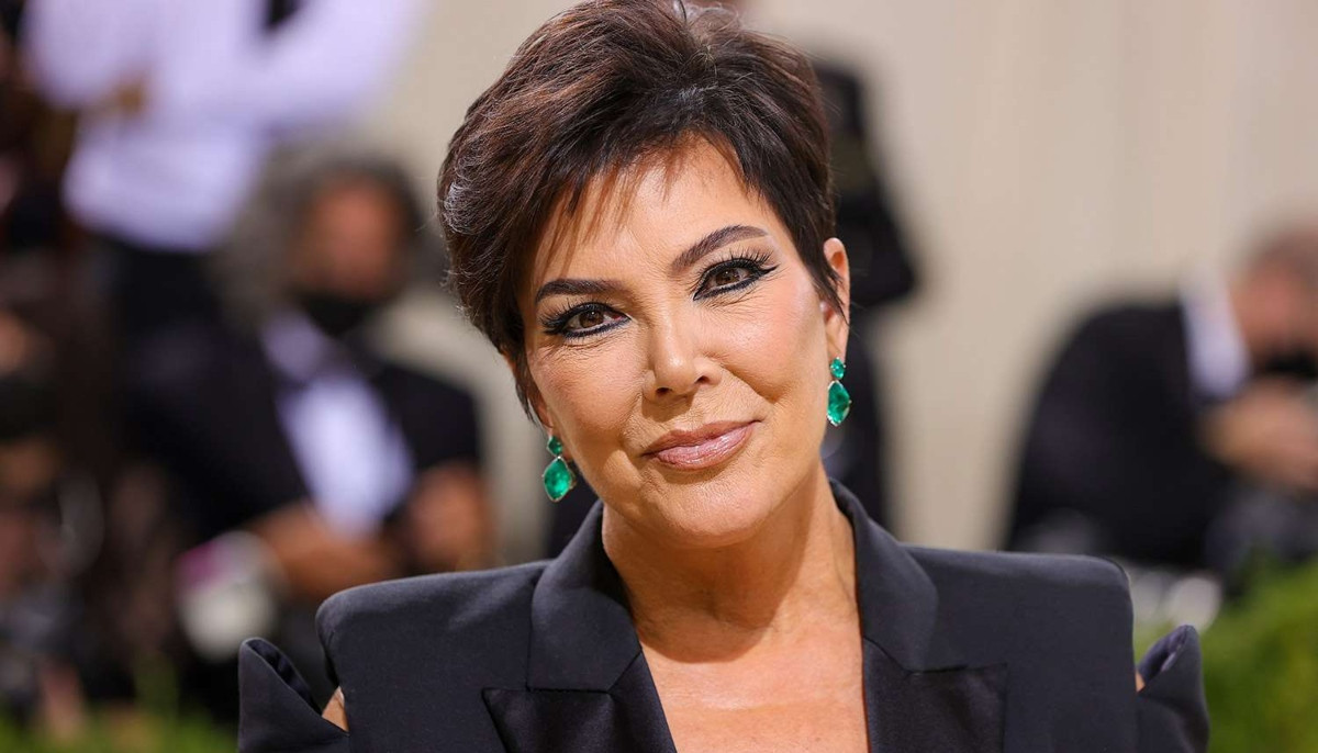 Kris Jenner 67 breaks age barriers, features on Vogue magazine cover