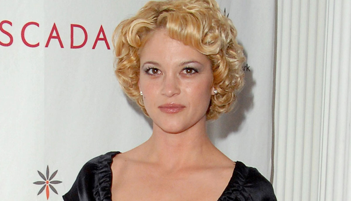 Supernatural actress Nicki Aycox dies at 47