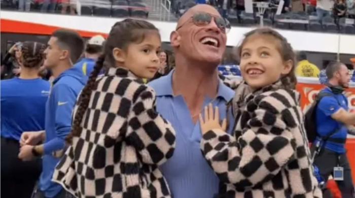 Dwayne Johnson experiences proud husband moment while holding daughters ...