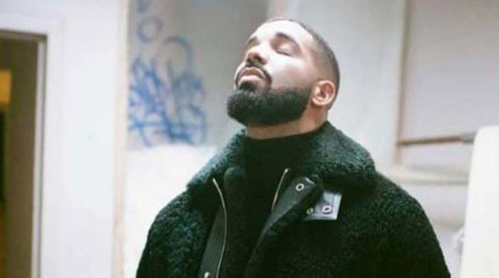 Drake documents ''previous engagements'' in a rather unusual way - The ...
