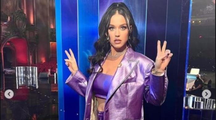 Katy Perry looks METTALIC in new Instagram post - The Celeb Post