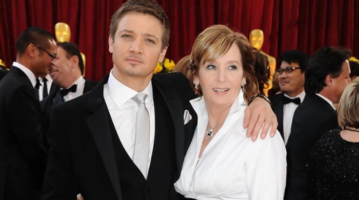 Jeremy Renner tells what his mom read him as in hospital after accident ...