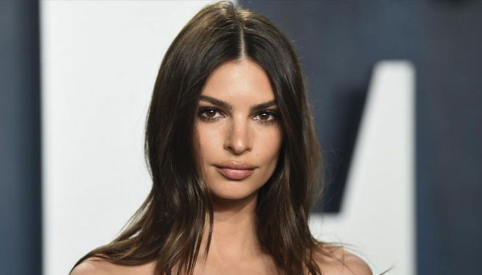 Emily Ratajkowski shares the good, bad and ugly as a newly single woman