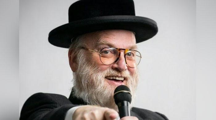 Fames Jewish singer Michoel Schnitzler dead at 62