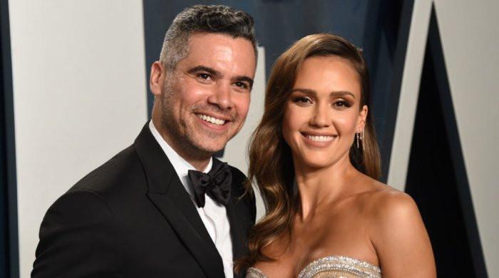 Jessica Alba showers immense love for husband Cash Warren; 'Love you ...
