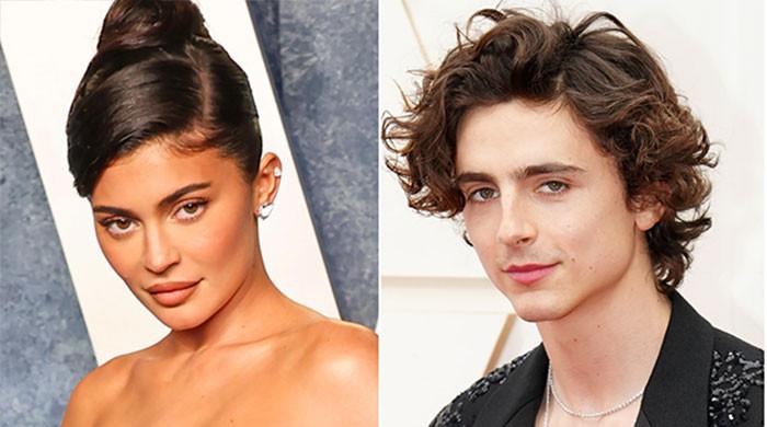 Kylie Jenner Spotted At Timothee Chalamets Hills In Range Rover