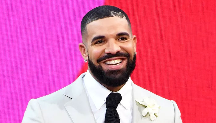 Drake's poetry book: Collection of 168 pages with popcorn IG captions