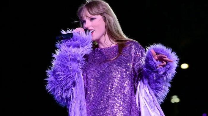 Taylor Swift’s Three Different Album Singles in Top 10, First Artist ...