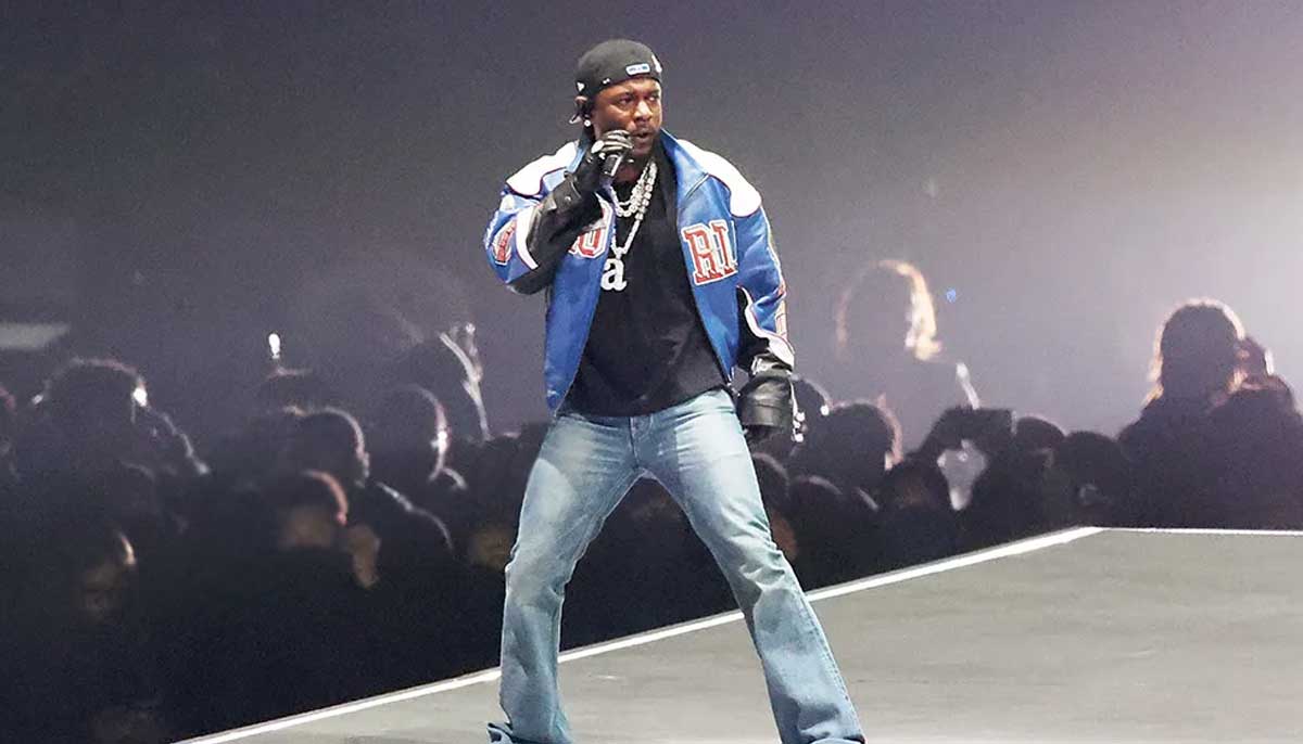 Kendrick Lamar ‘cooks’ Drake at Super Bowl halftime performance
