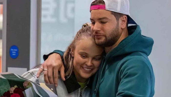 JoJo Siwa, Chris Hughes confirm romance with intimate selfie