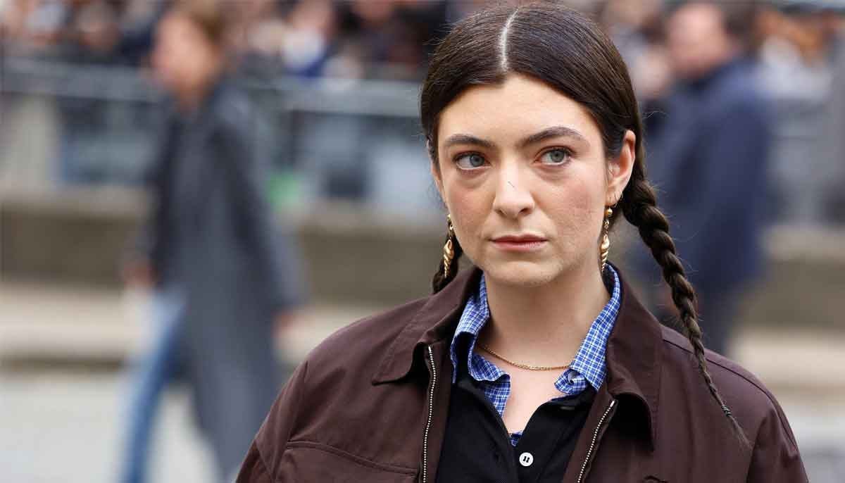 Lorde fans shocked by new album cover