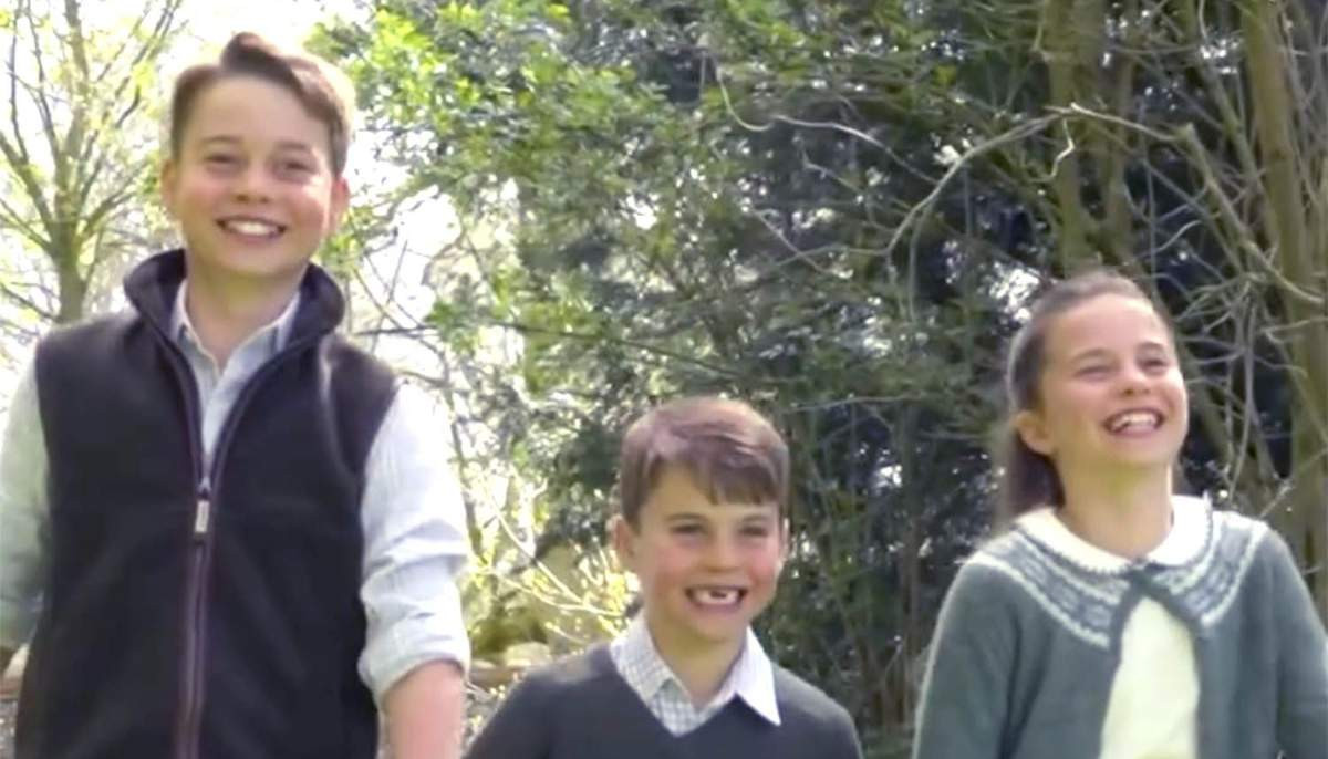 Prince George, Princess Charlotte, and Prince Louis display their ...